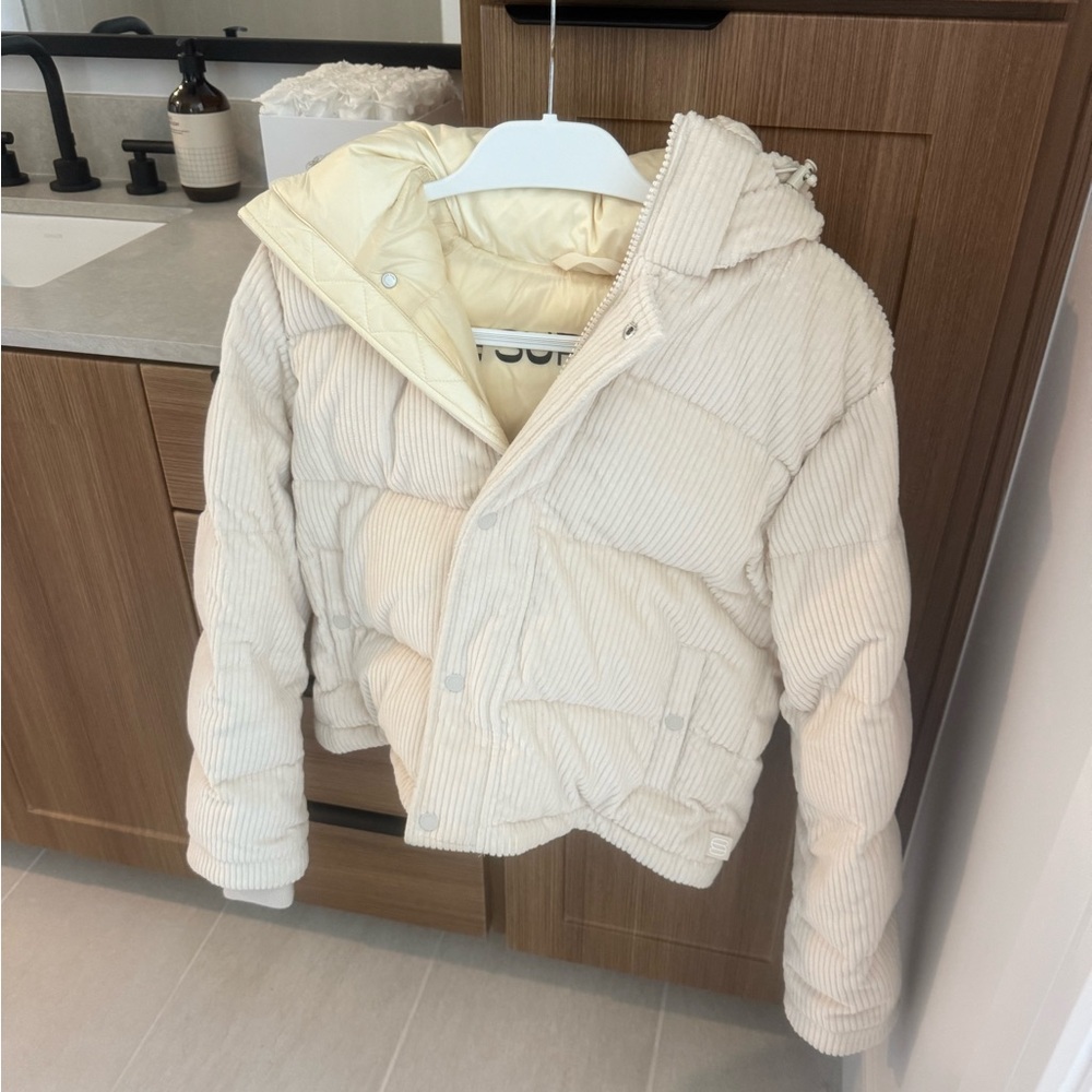 Aritzia Super Puff Coat - Gem